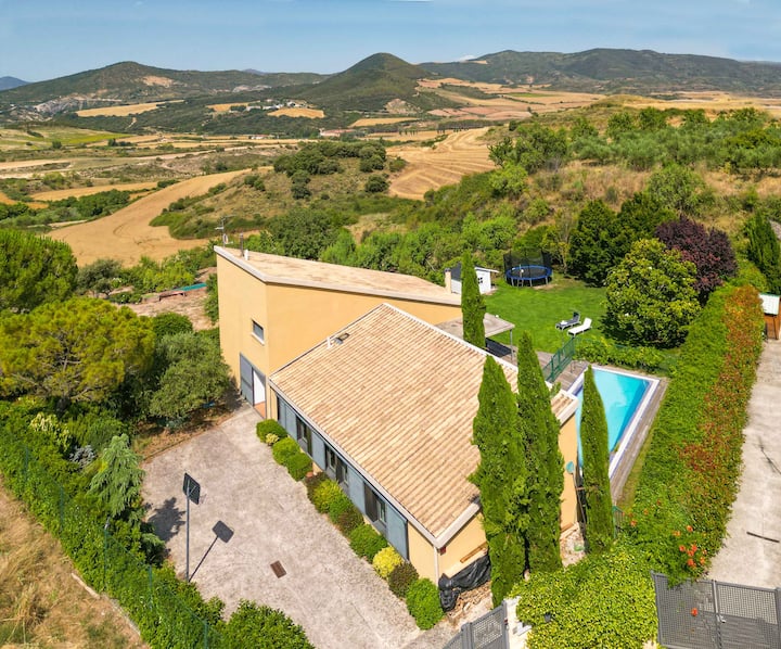 Espectacular Casa De Diseño Con Piscina En Navarra - Estella