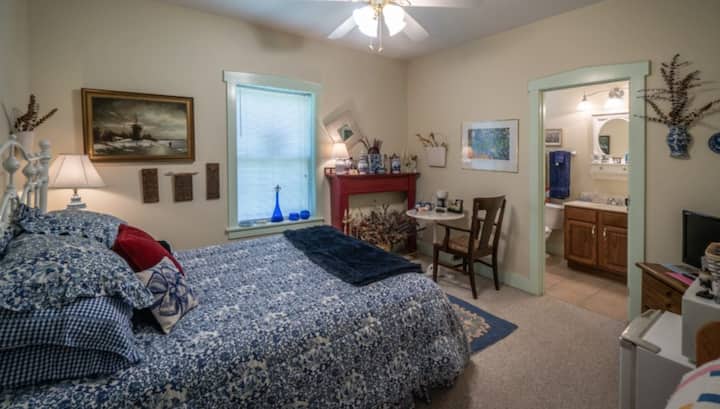 Double-sdb Privée-standard-the Blue Room - Hermann, MO