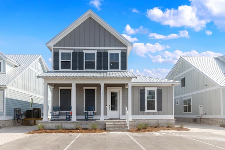 New Beach House Sleeps 17 In Orange Beach Al. Summ - Orange Beach, AL