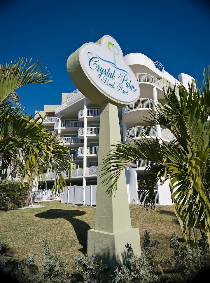 Family-friendly 2br Condo With Pool Access - Treasure Island, FL