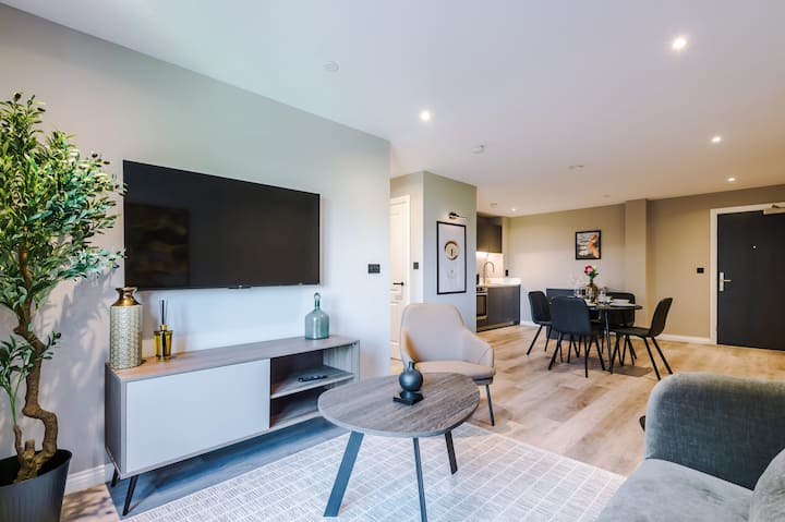 *Monthly/weekly Discount* 3bed Flat - Free Parking - Leeds