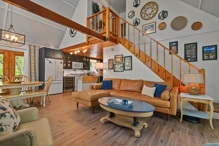 Hawley Hideaway! Sauna, Fire Pit, 5 Min To Lake - Fairview Lake, PA
