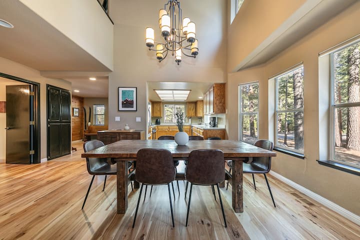 Raven Retreat - 3 Br W/ Forest Views - Hoa Access - Truckee, CA