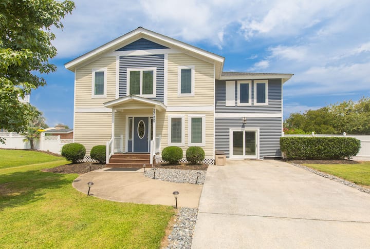 Sandbridge Canalside, Dog Friendly, Pool, Hot Tub - Virginia Beach, VA