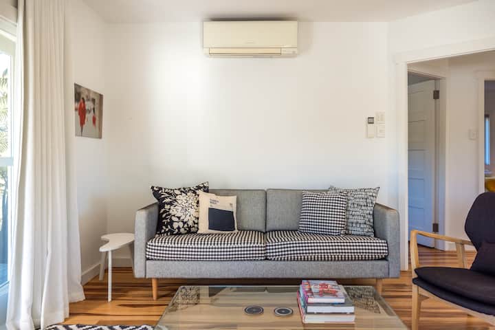 Grape Shed Cottage, Oneroa | Coast And Country - Waiheke Island