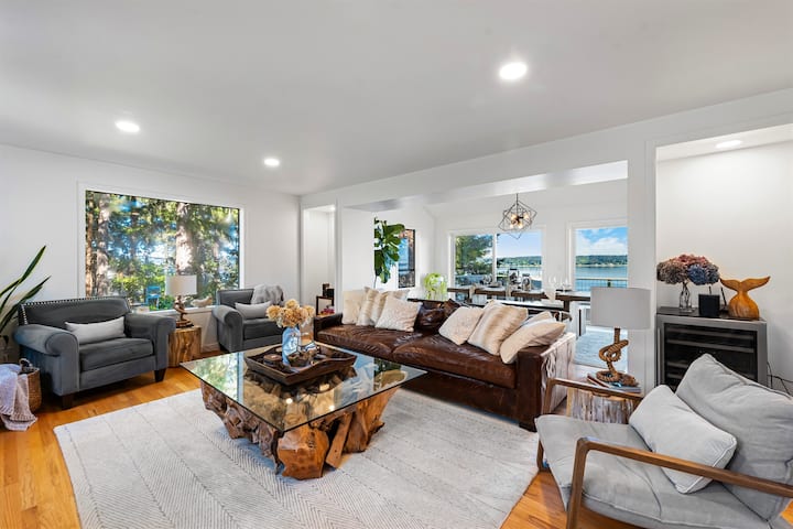 Waterfront Home/mt.rainier & Sound Views - Horseshoe Lake, Port Orchard