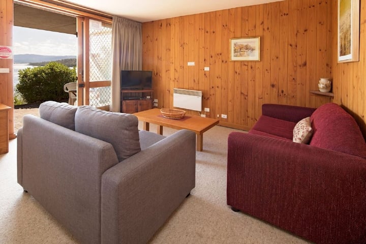 1br Lakefront Apartment L Central Location - ジンダビン