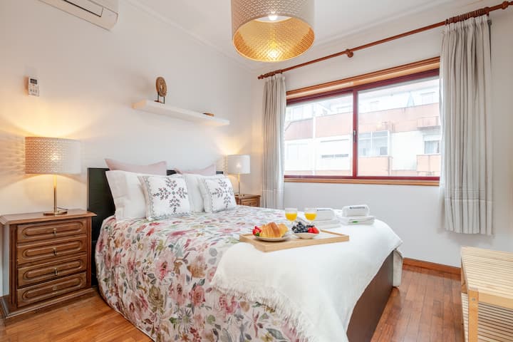 Rustic Bright Flat | City Centre By Host Wise - Porto