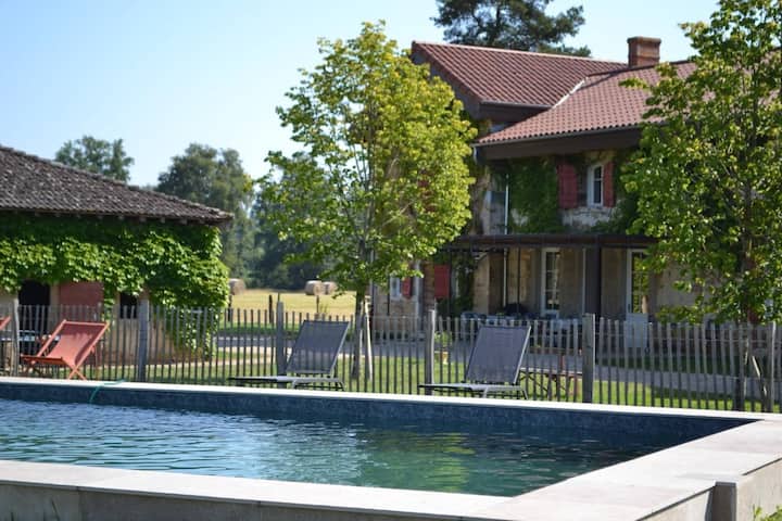 La Ferme Du Domaine De Bassol – Piscine & Billard - Vonnas