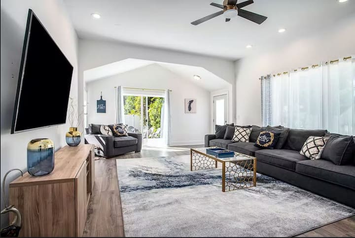 Castaway Villas: Enjoy Endless Summer Days! - New Buffalo, MI