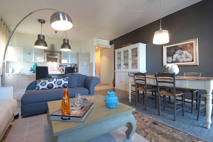 Catullo 18 Apartment, Lago Di Garda, Jacuzzi - Desenzano del Garda