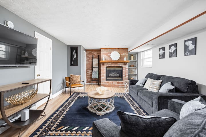 3 Miles To Grand Park. Pet-friendly W/ Game Room! - Fishers, IN