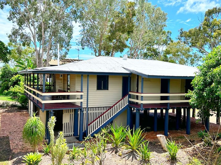 A Yearenda - Water Views -3br - Steps To The Beach - Woodgate