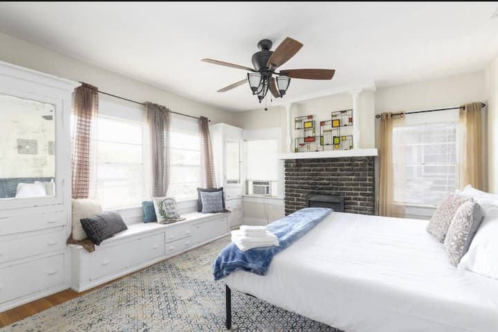 Charming Historic 4br Home In The Heart Of Bhm - Birmingham, AL