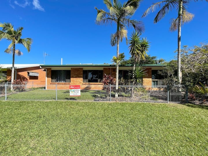 Yolanda - Burrum Heads- Beachfront - 3br- Aircon - Woodgate