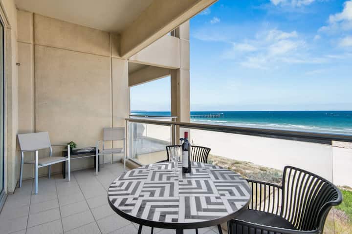 Belle Escapes - Beachfront Balcony Glenelg - Glenelg