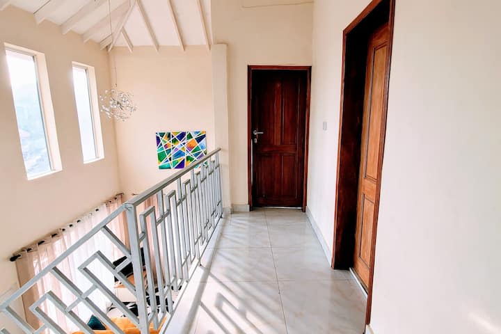 Scenic Mountain View House Sleeps6-bbq-balcony - Sierra Leone