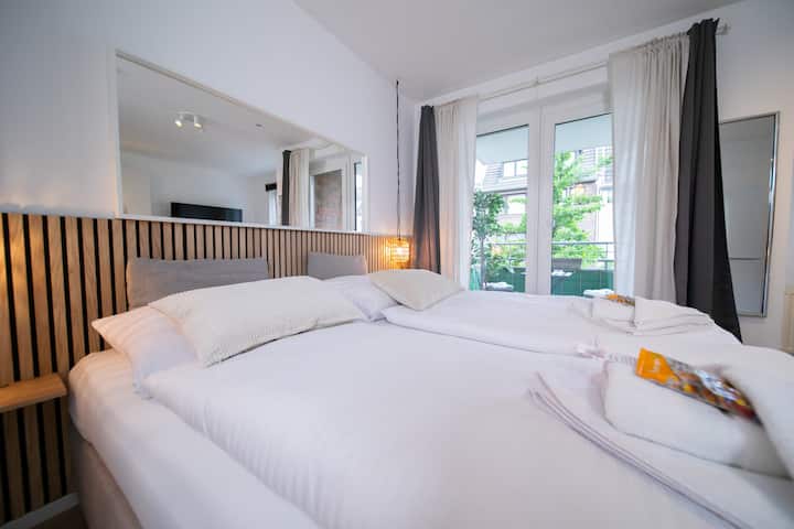 Favorite Stays: Studio W/balcony | Kitchen | Messe - Neuss
