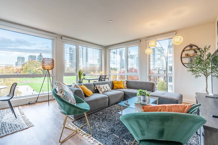 3br | Balcony, Views, Gym | Bellevue | Sophari B - Bellevue, WA