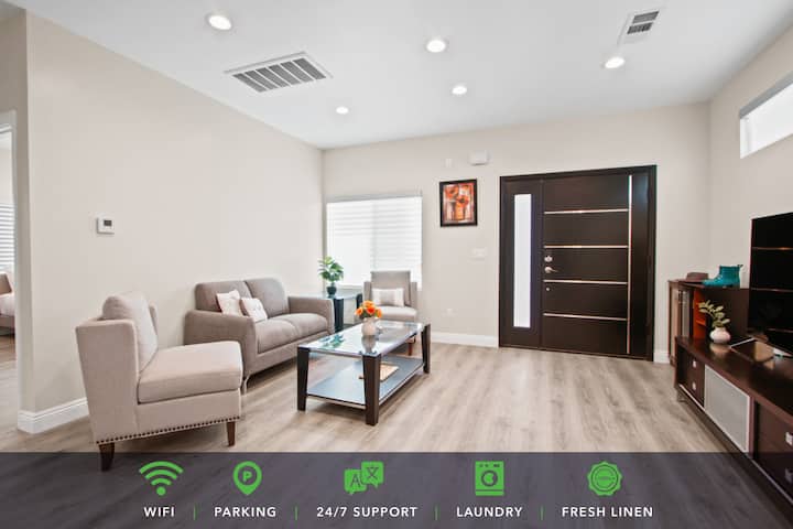 Elegant Midtown Getaway - San Gabriel, CA