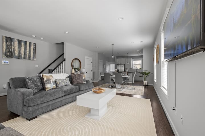 Downtown Rva Cozy 3br Near Vcu - Richmond, VA