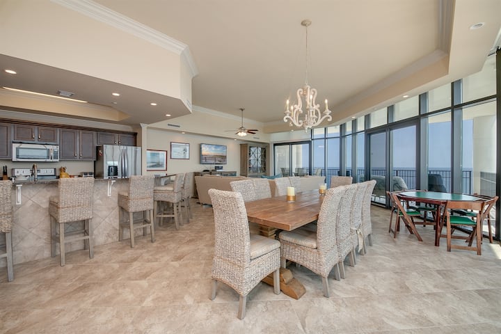 Christmas Sale! Beachfront W/lazy River - Orange Beach, AL