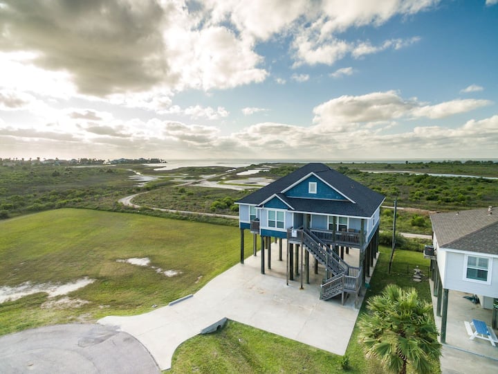 Sandy Hook | A Bayview Getaway - Galveston, TX