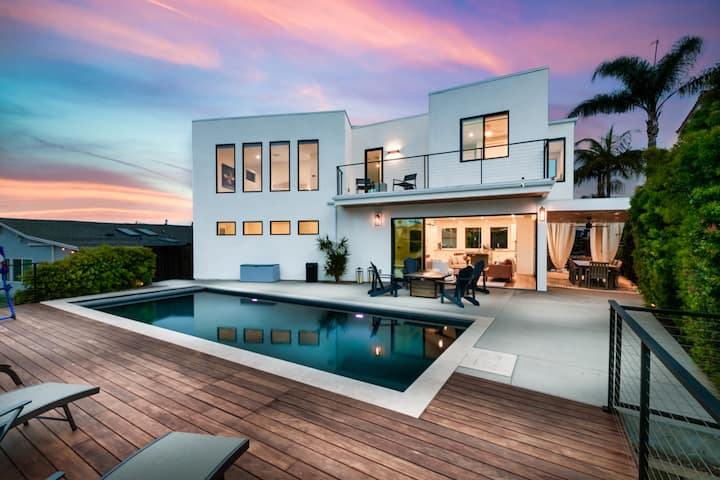 Central Lux Pool Estate •Views•fireworks•sleeps 14 - San Diego, CA