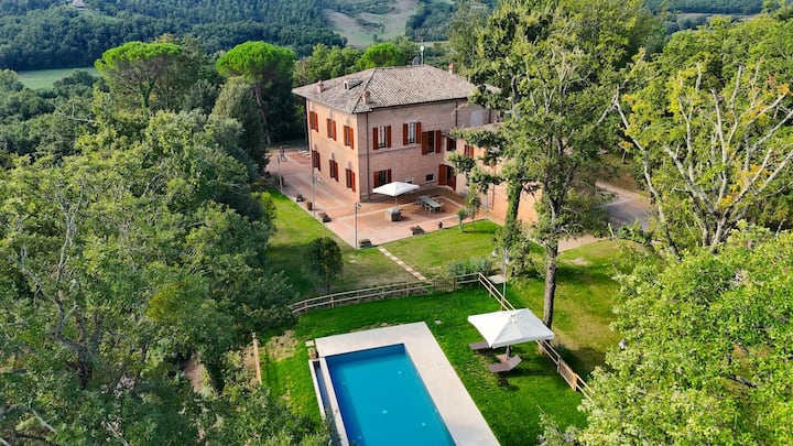 The Villa At Poggiovalle - Chianciano Terme