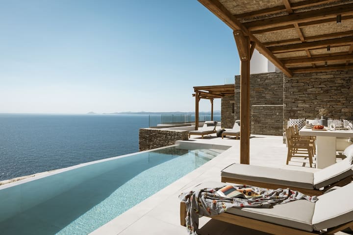 "Kea On The Rocks - Villa Limestone" - Kea