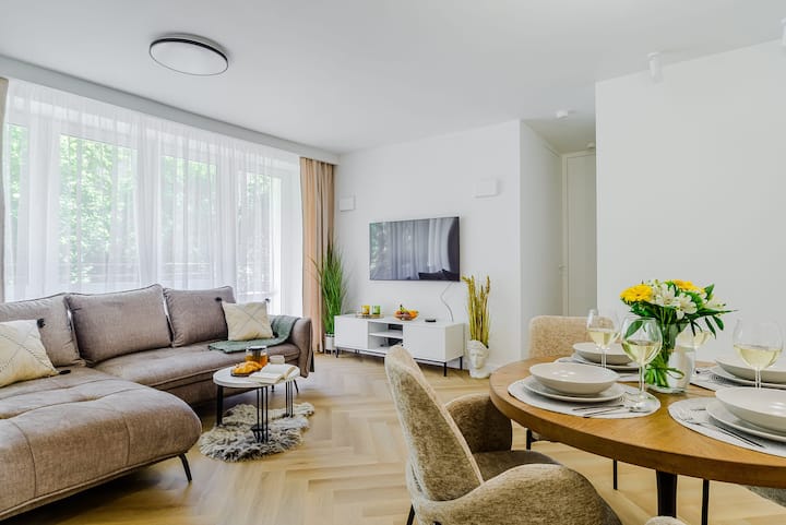 Lumina 4-room Apartment Near The Palace Of Culture - Warsaw
