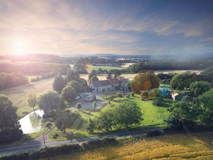 Gîte Moulins-le-carbonnel, 6 Pièces, 12 Pers. - Saint-Léonard-des-Bois