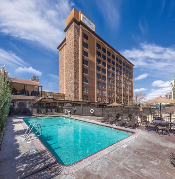 Enjoy All Reno Has To Offer In This 2bd Resort. - Circus Circus Reno