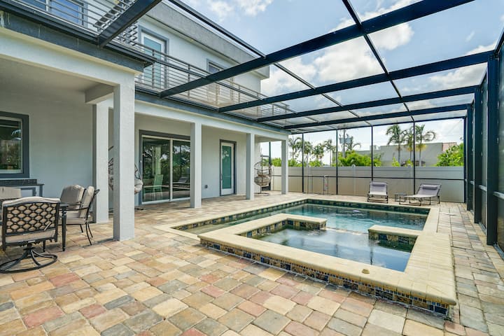 Game Room & Bbq: Cape Coral Escape, 5 Mi To Beach! - Cape Coral, FL