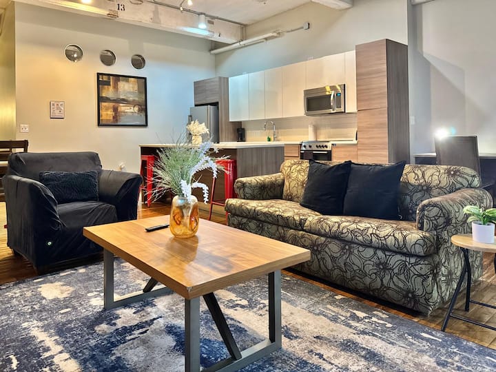 2 Br | 2 Bath | Downtown | Free Valet Parking | 7 - Dallas, TX