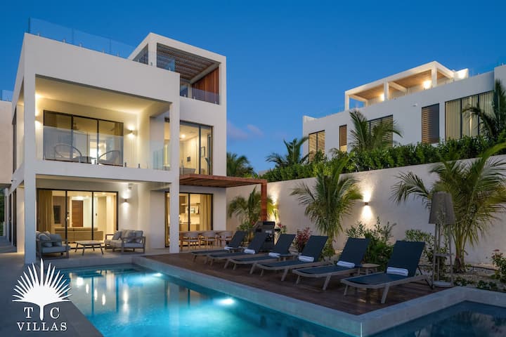 Tc Villas | Lumiere East | Rooftop, Games, Bikes - Turks and Caicos Islands