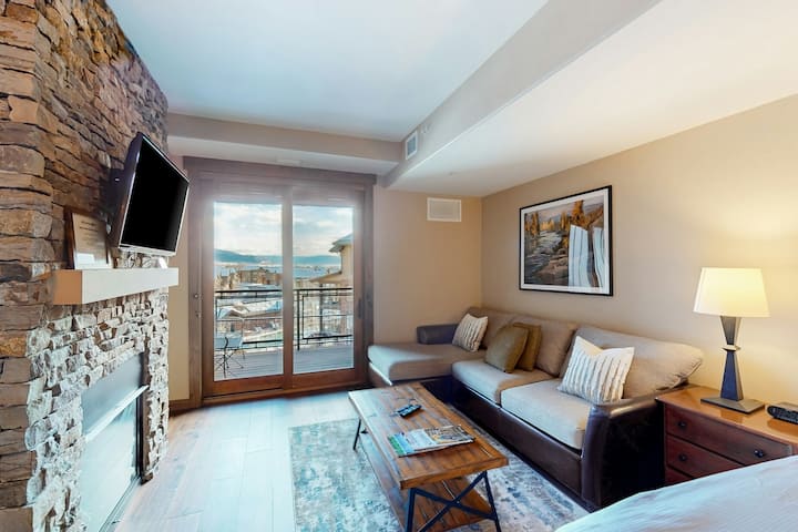 Upscale Studio Trailhead Lodge 4th-floor - Steamboat Springs