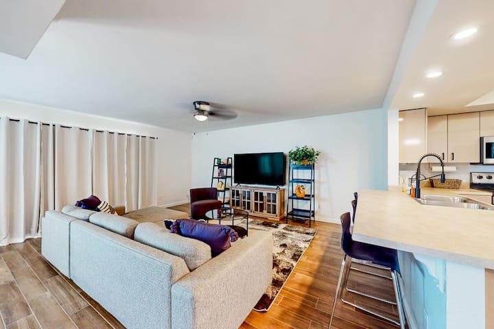 2br Dog-friendly With On-site Pools & Private Yard - Tempe, AZ