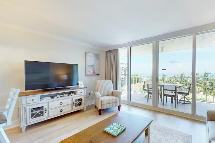 2br Oceanfront Condo With Pool, Hot Tub, Ac - Marco Island, FL