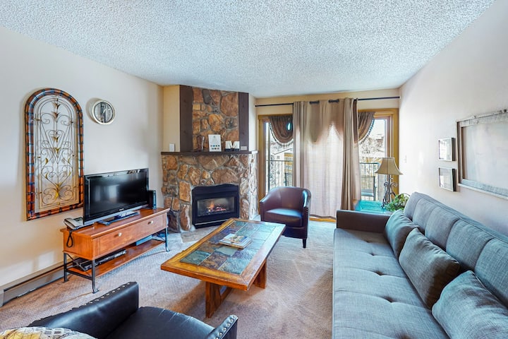 Fun 2br Ski In/out | Hot Tub | Near Attractions - Steamboat Springs, CO