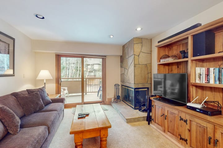 Elegant 2br With Hot Tub & Pool, Next To Golf - Vail, CO