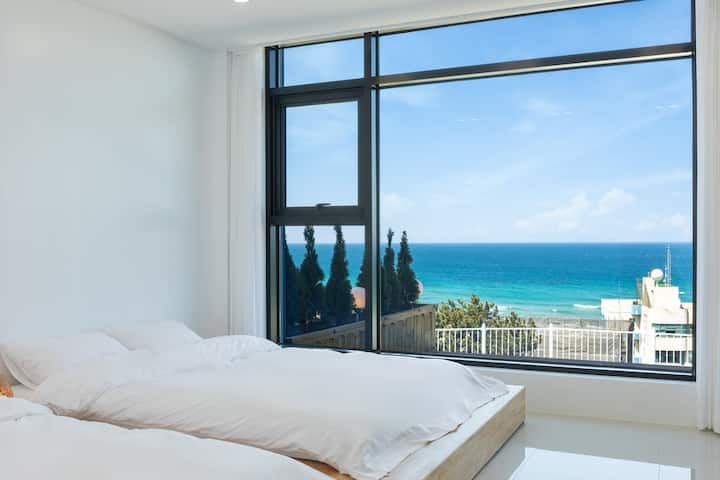 오션뷰 #망상해변 #스카이밸리 #논골담길 102호오션뷰 - Donghae-si