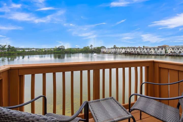 Lakefront 3br Townhome W/ Stunning Views! - Charleston, SC