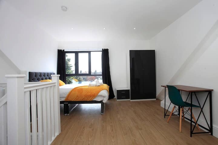 Westfield House Ensuites Close To City Hospital - Peterborough