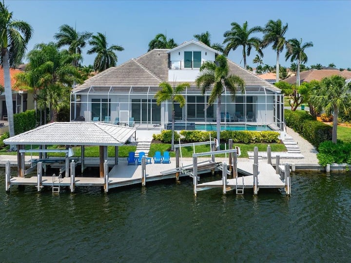 110 Copperfield Ct - Marco Island, FL