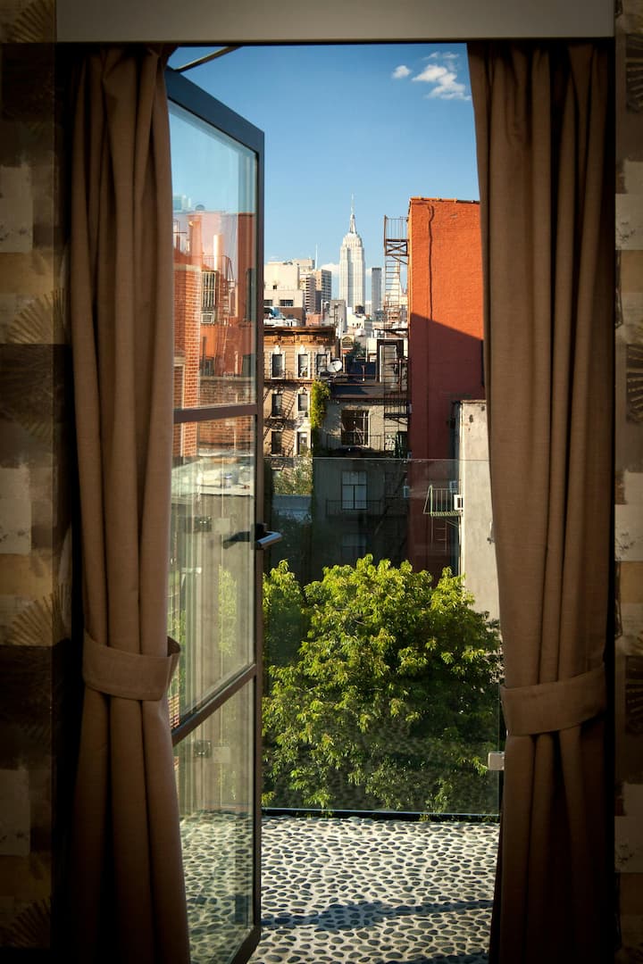 Modern Styling, Prime Little Italy Hotel - New York City