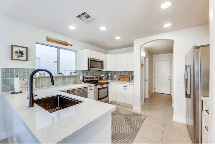Mesa Oasis | Patio | Spacious | Central | Garage - 吉爾伯特