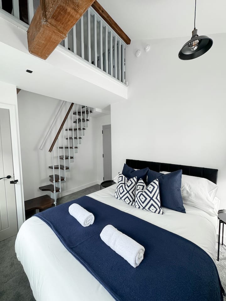 Central Hull Apartment 3 - Hull