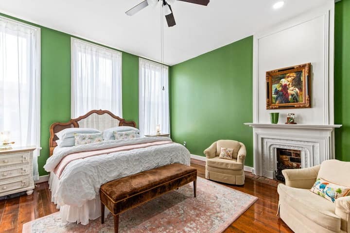 610 Franklin: Upstairs | 1/1 | Heart Of Downtown - Natchez, MS