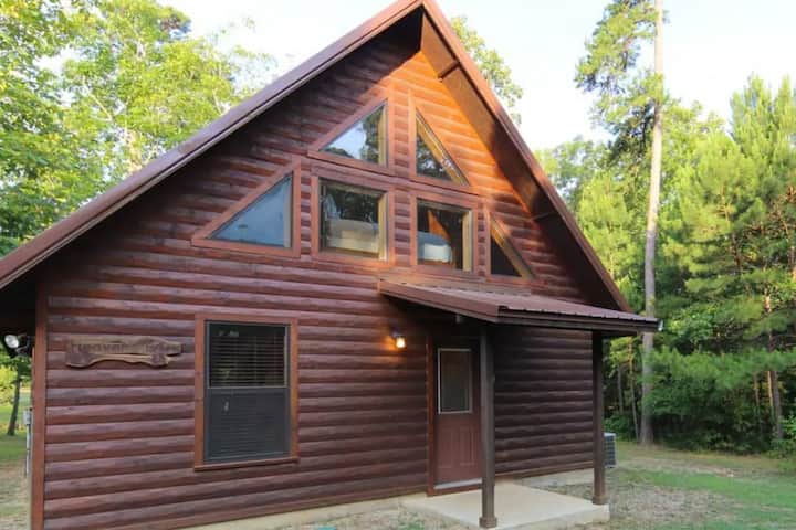 Heaven's Edge Cabin - Broken Bow, OK
